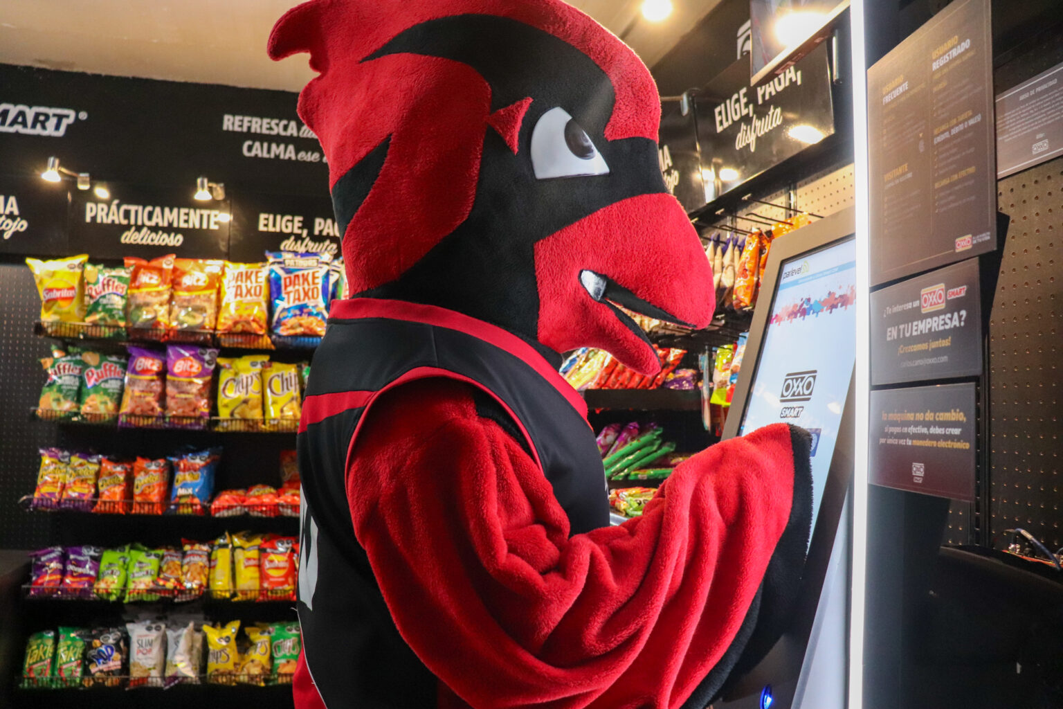 Llega OXXO Smart a Incarnate Word - Centro UniversItario Incarnate Word