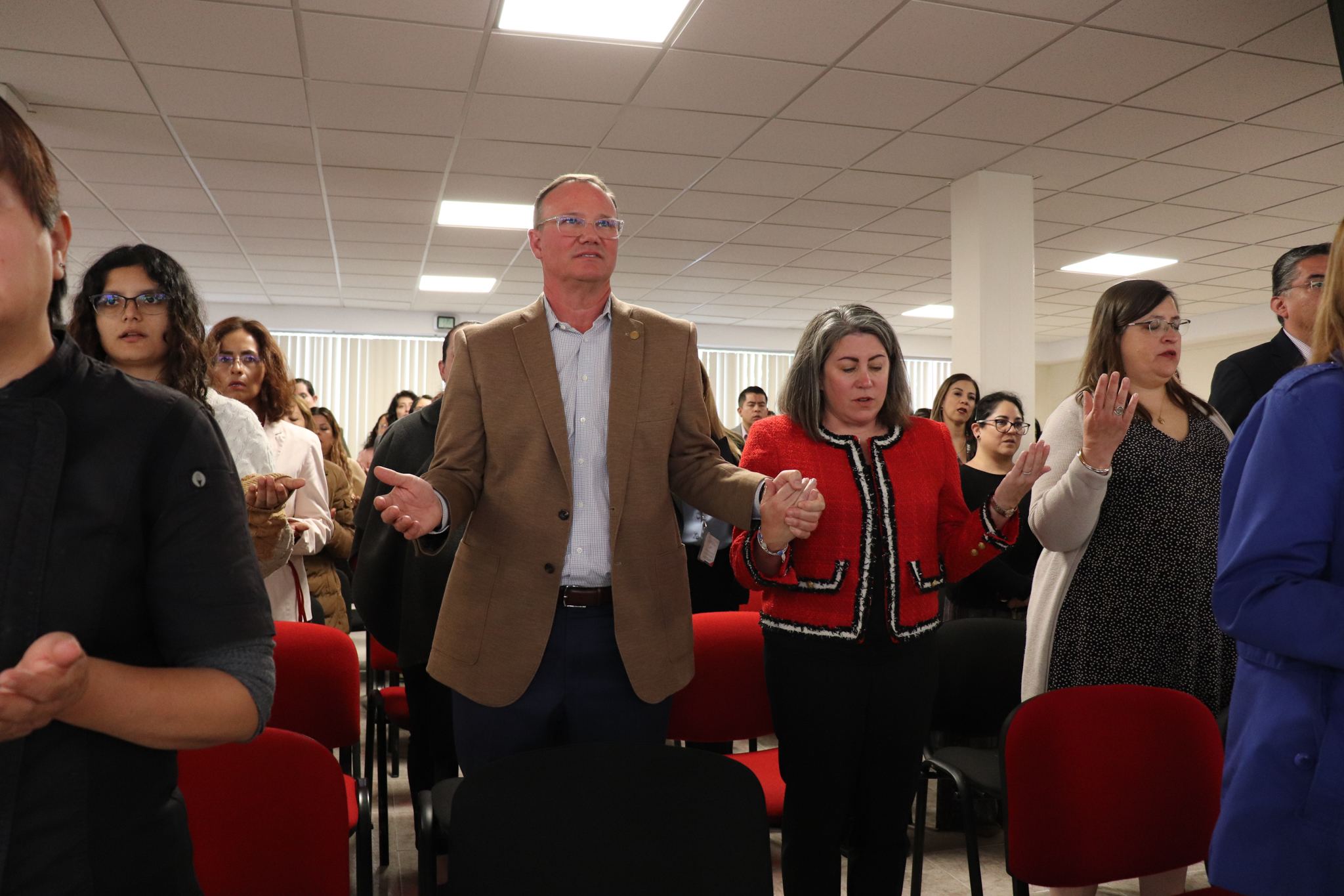 ¡20 años Incarnate Word, Campus Mexico City! - Centro UniversItario ...
